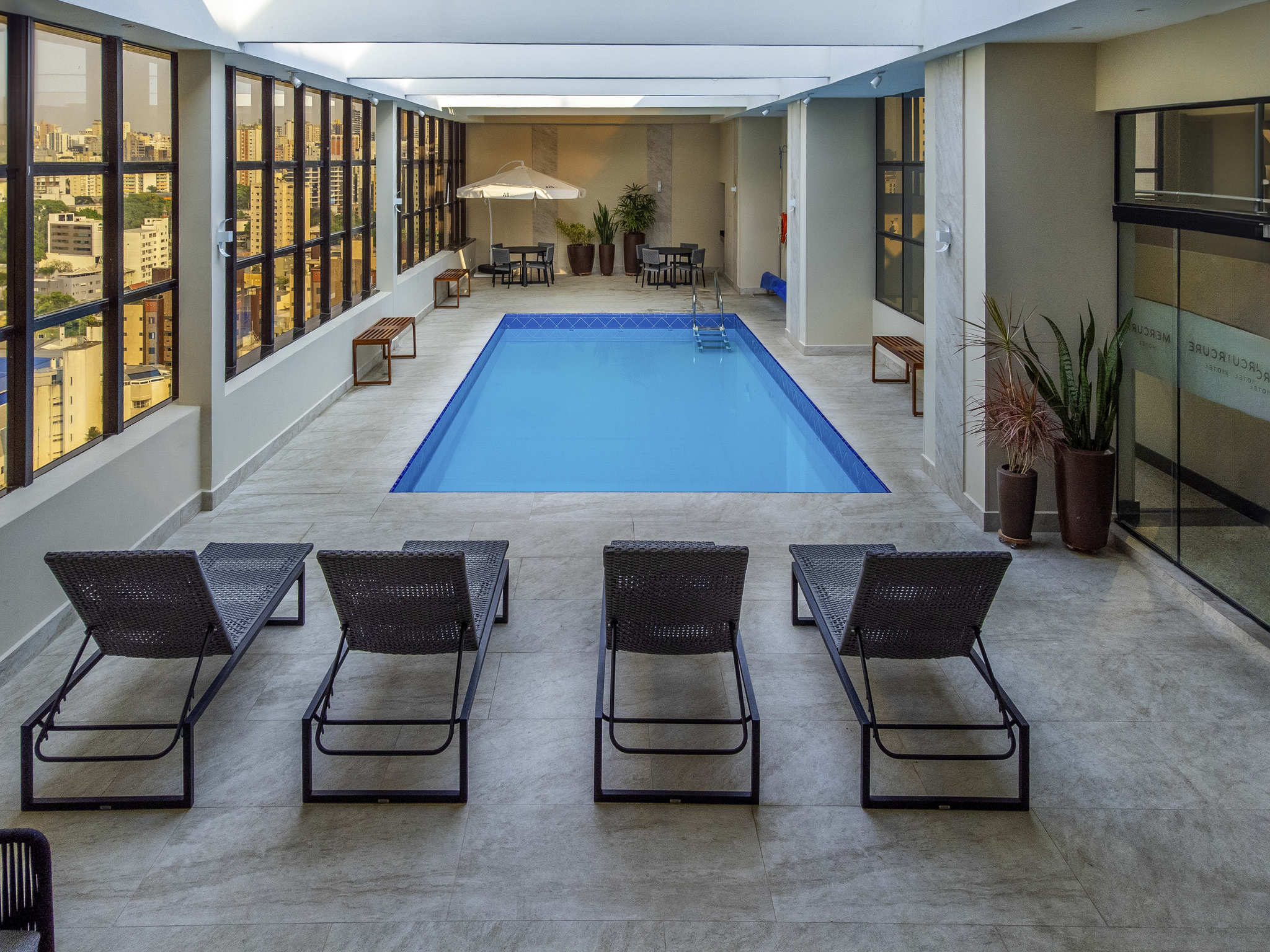 Hotel in Curitiba in the city's most sought-after neighborhood ...