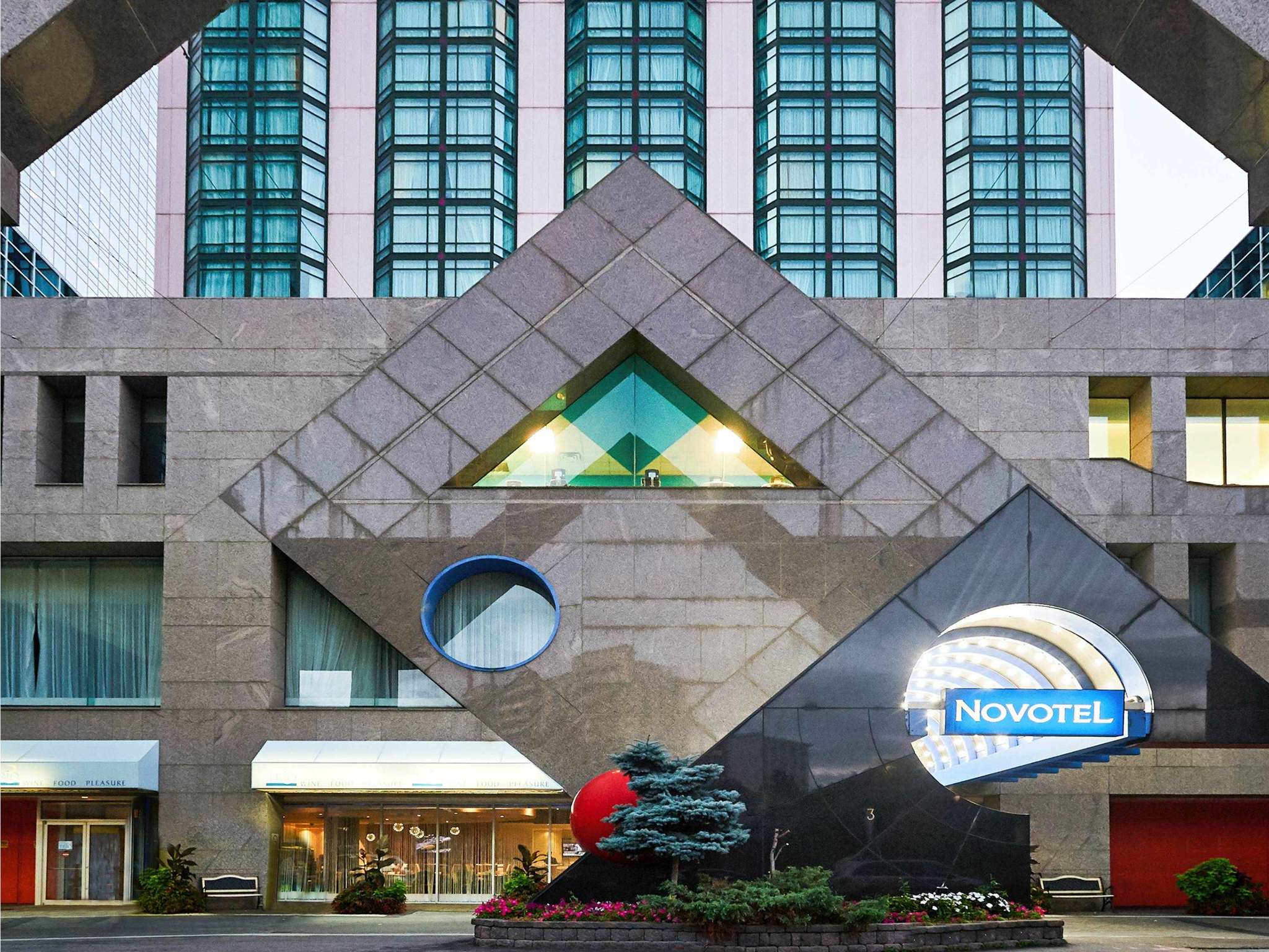 In the heart of North York with direct subway access | Novotel - ALL