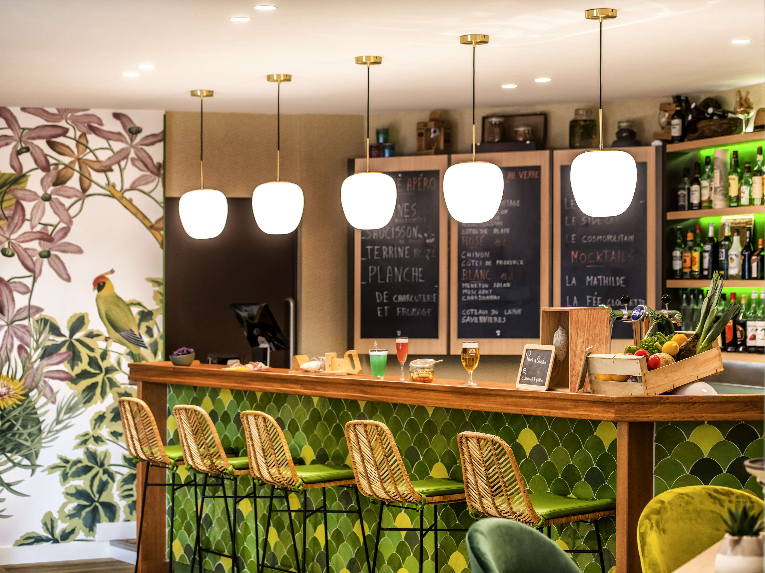 Hotel in Niort - Mercure Niort Marais Poitevin Hotel - ALL