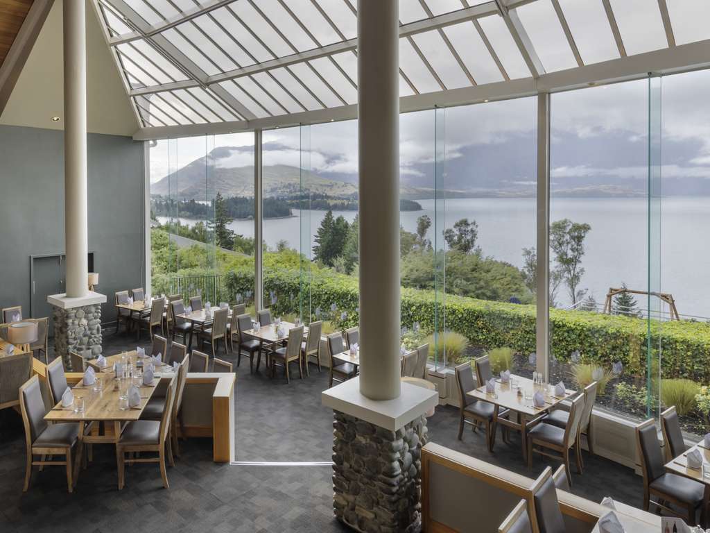 Mercure Queenstown Wedding Grand Mercure Nelson Monaco Weddings