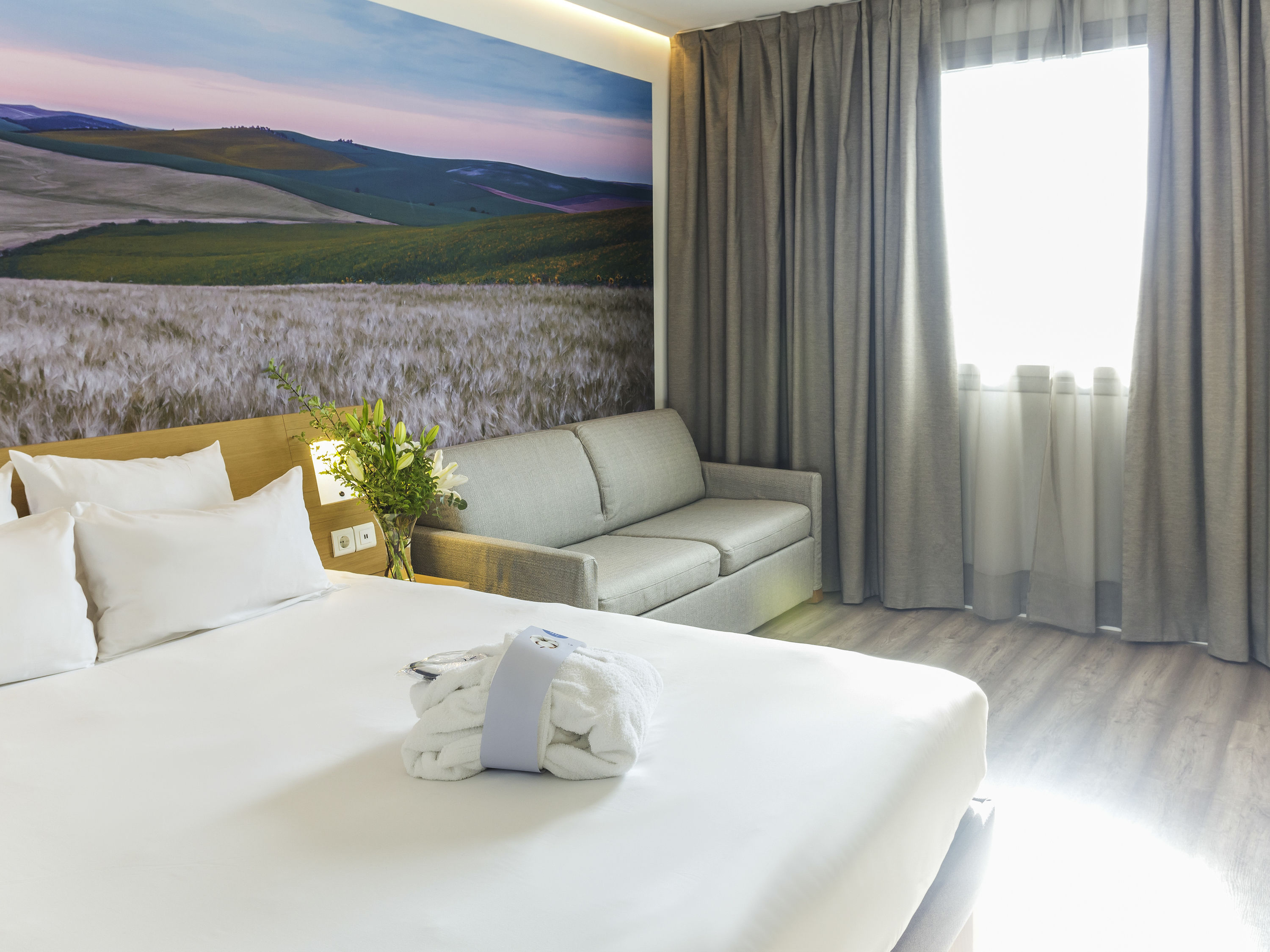 Novotel Sevilla Modern hotel in Seville LCAH - ALL