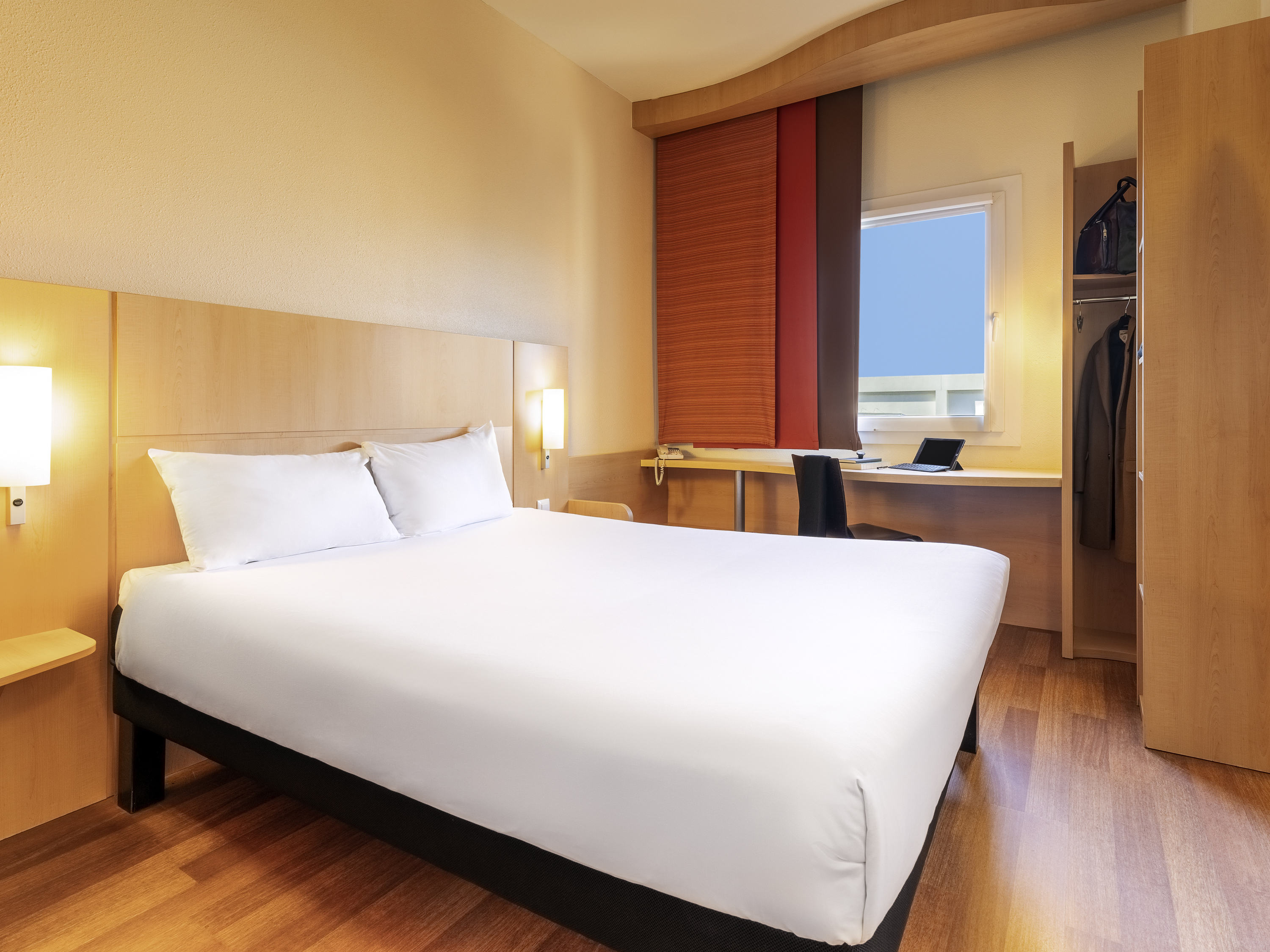 ibis Valentín Beato - Hotels in Madrid | AccorHotels.com - ALL