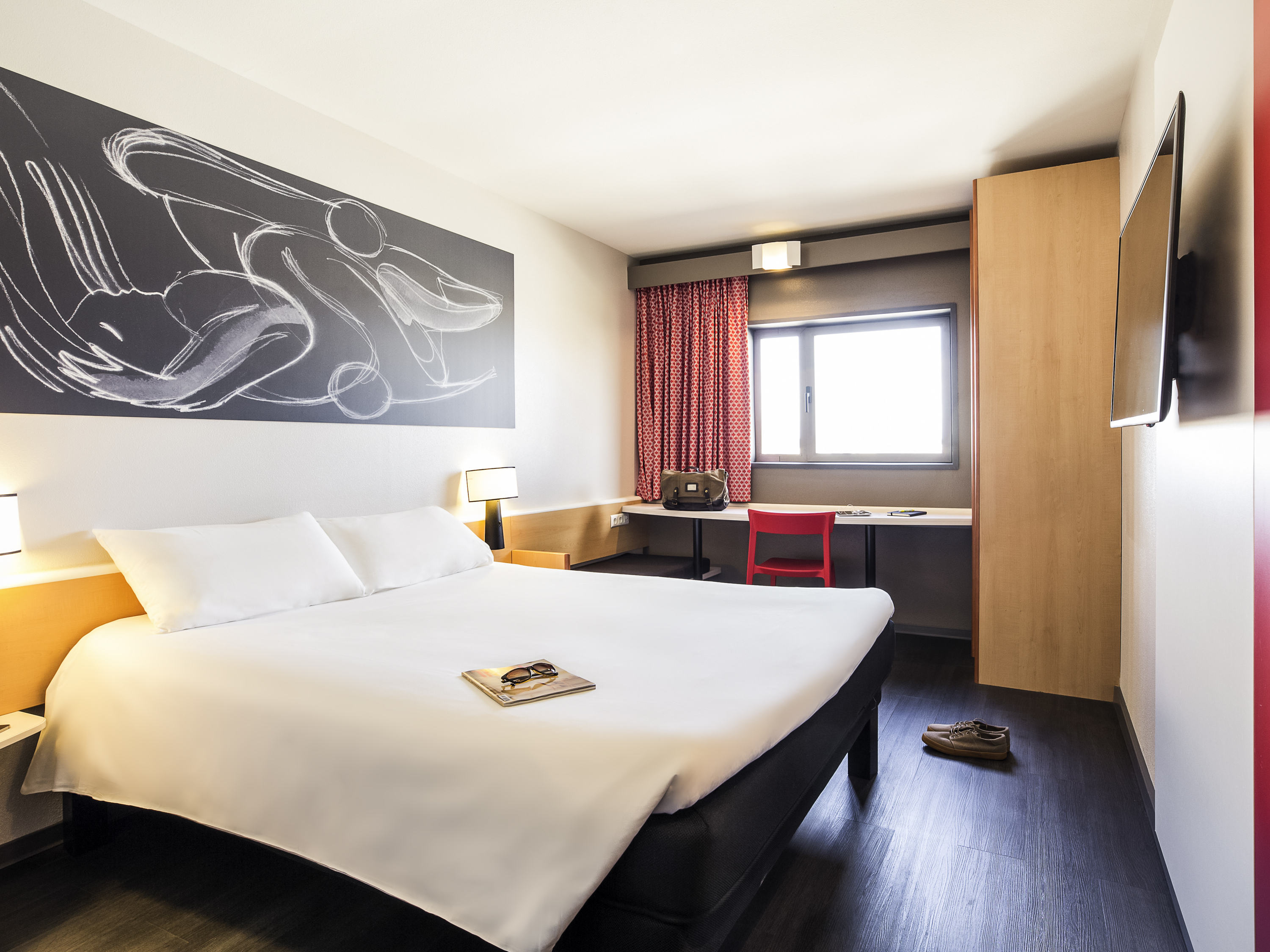 Hotel ibis Valencia Bonaire Aeropuerto Hotel cómodo ALL - ALL