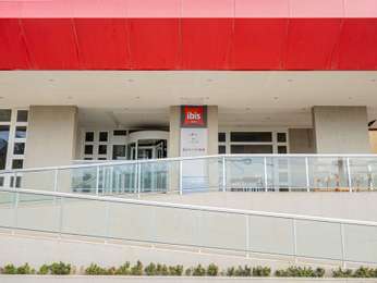 Hotel em Macaé próximo à Praia dos Cavaleiros | ibis - ALL