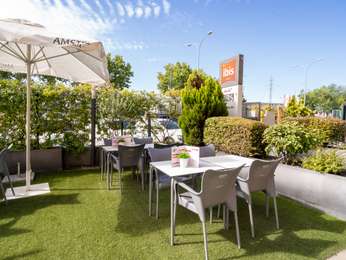 Hotel in ALCORCÓN - Book this economic ibis hotel in Alcorcón - ALL