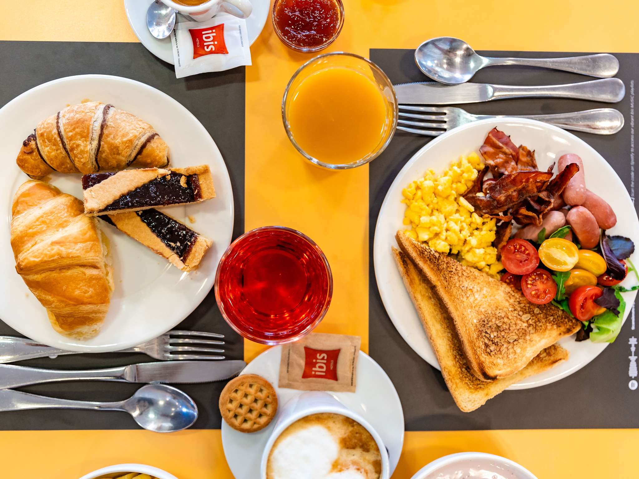 Ibis Como Hotels in Como ALL - ALL