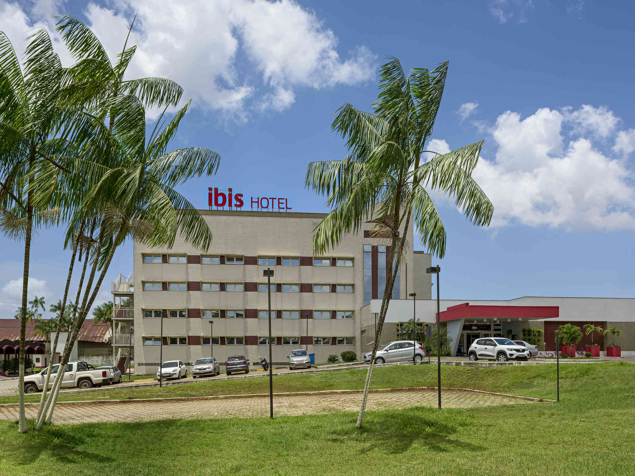 Cozy and contemporary hotel in Belém | ibis - ALL