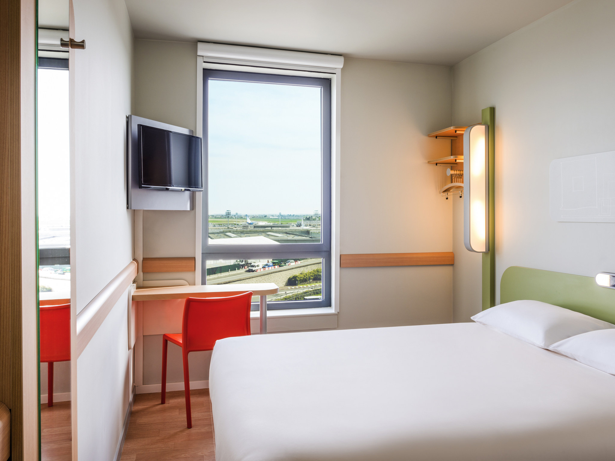 LCAH 2-star ibis budget Paris Coeur d'Orly Airport hotel - ALL