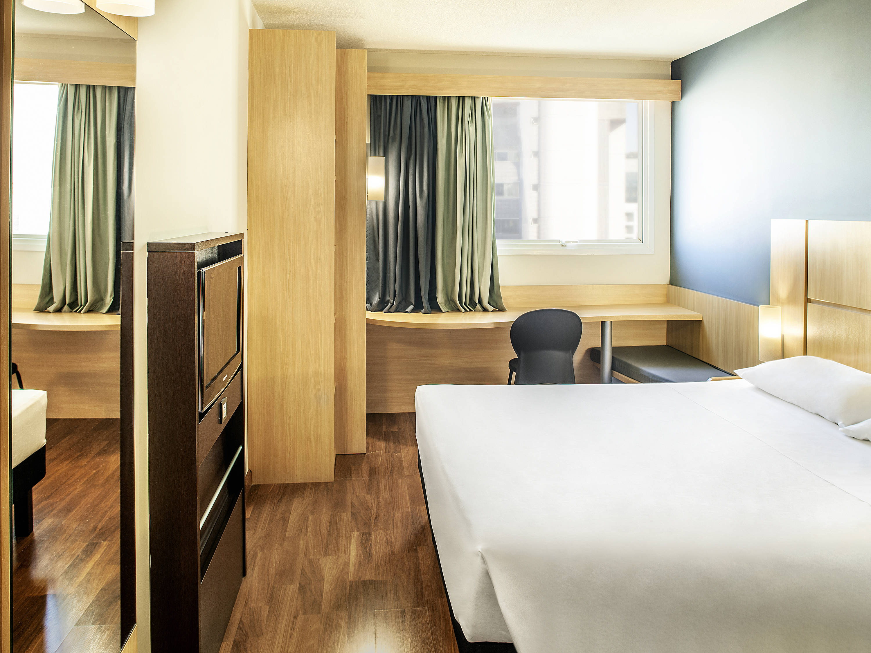 ibis Belo Horizonte Savassi-book on the official web site - ALL