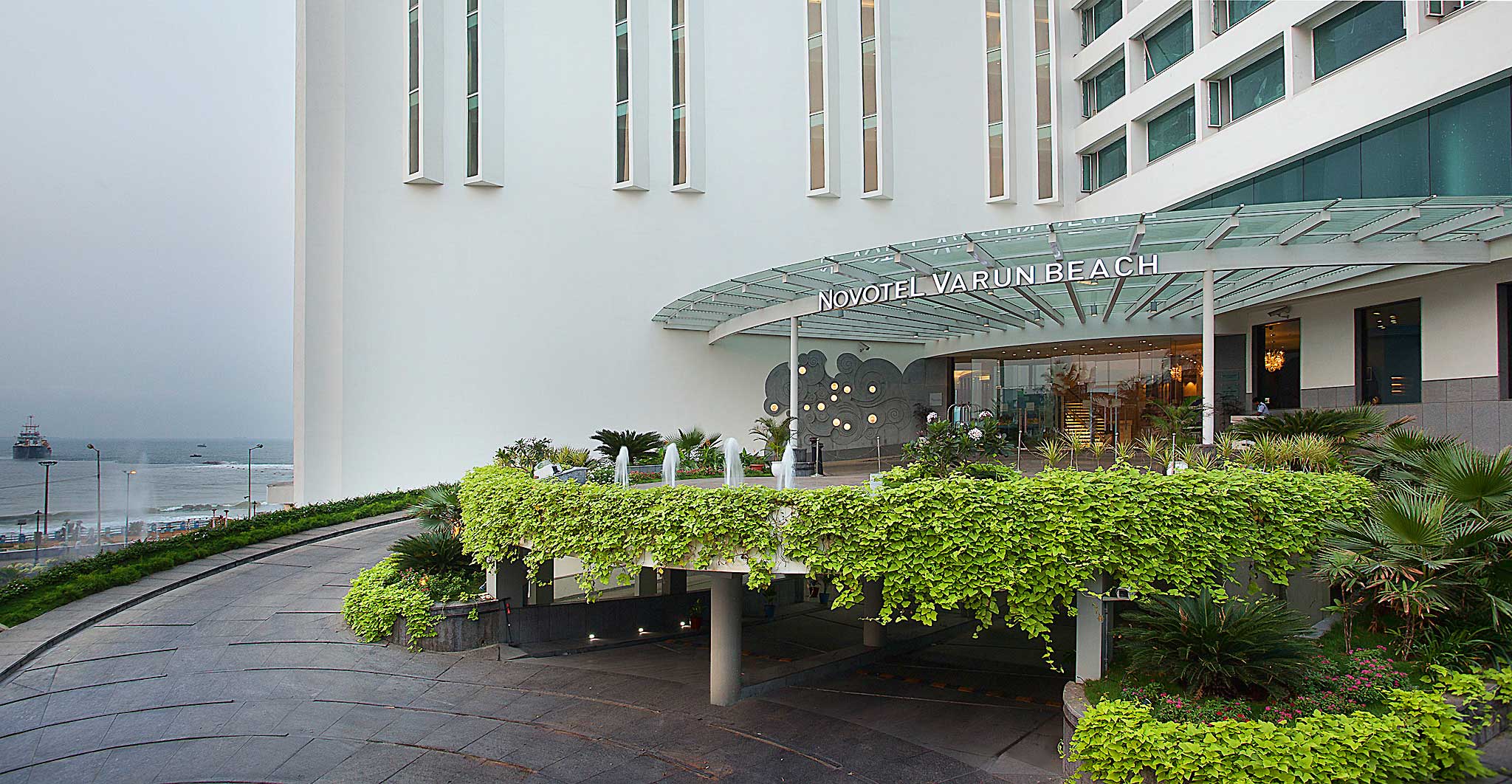 Best 5 Star Hotels in Vizag Near Beach | Novotel Visakhapatnam - ALL