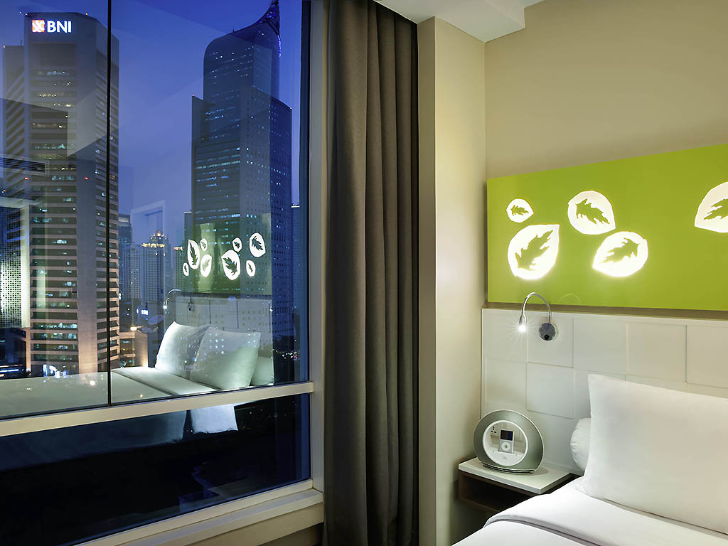 Thamrin 850+ Thamrin Stock Photos, Pictures & Royalty Free Images