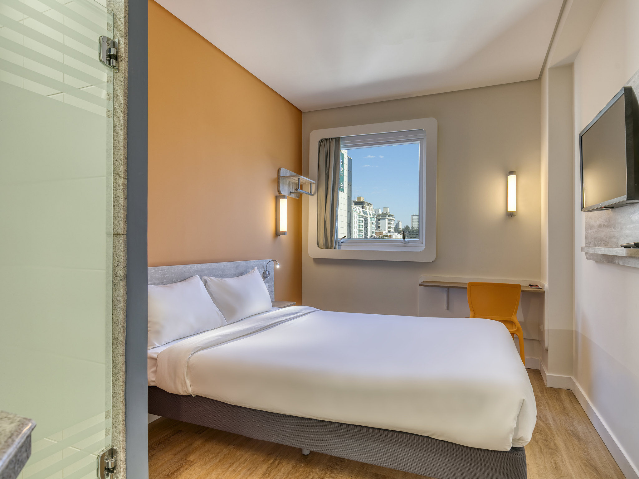 Modern hotel in Savassi, low-cost and well-located | Ibis budget - ALL