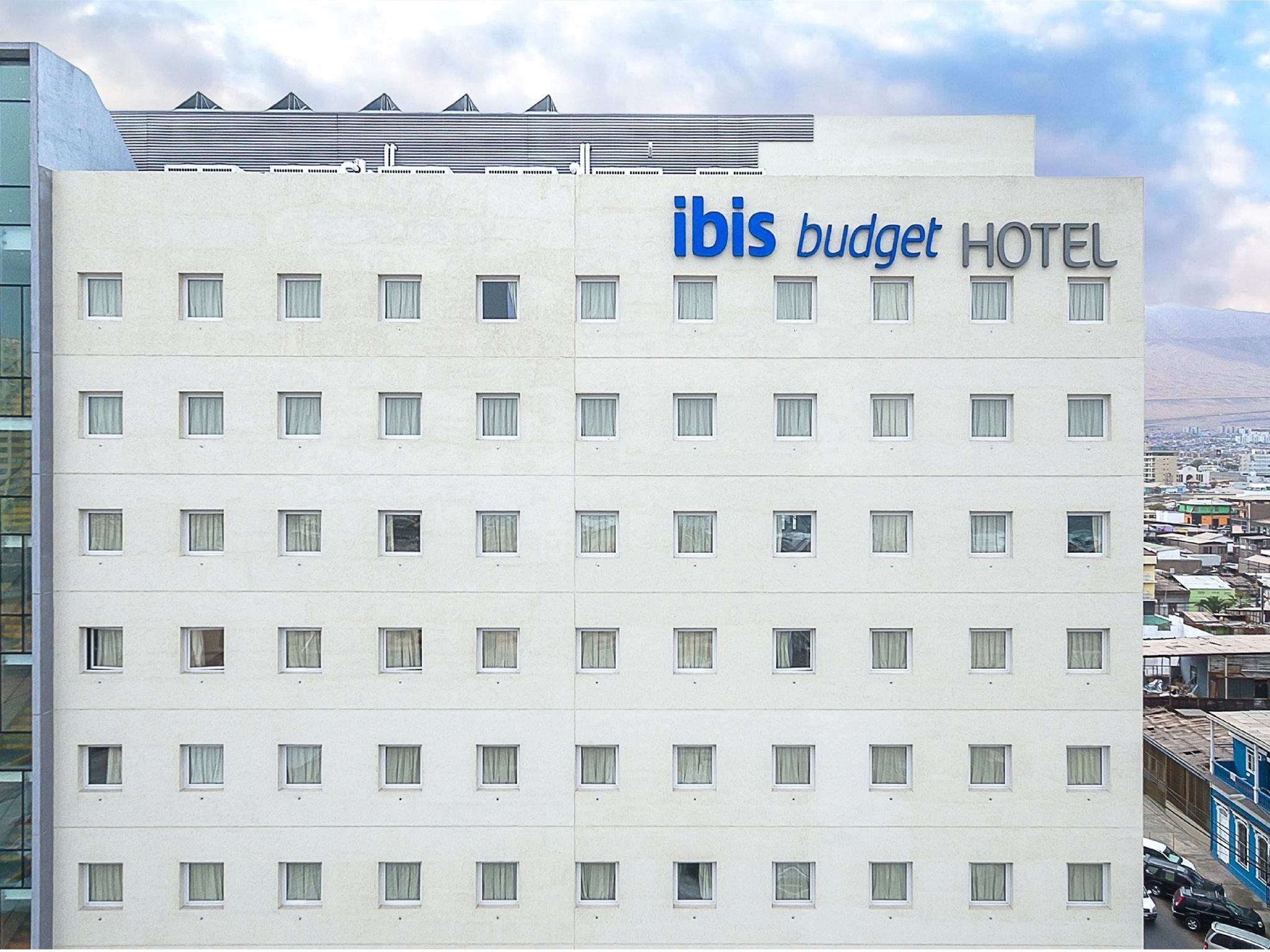 Enjoy the best location in Iquique | ibis Iquique - ALL
