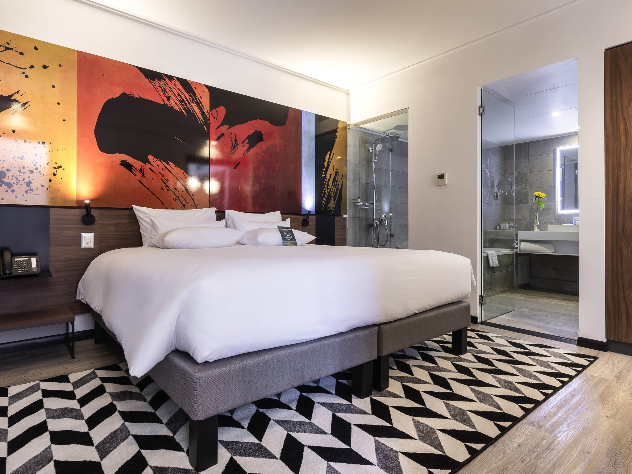 Modern and well-located hotel in Providencia | Novotel - ALL
