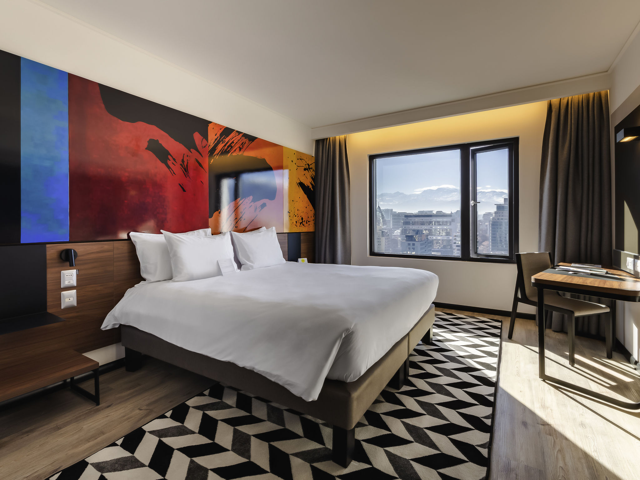 Modern and well-located hotel in Providencia | Novotel - ALL