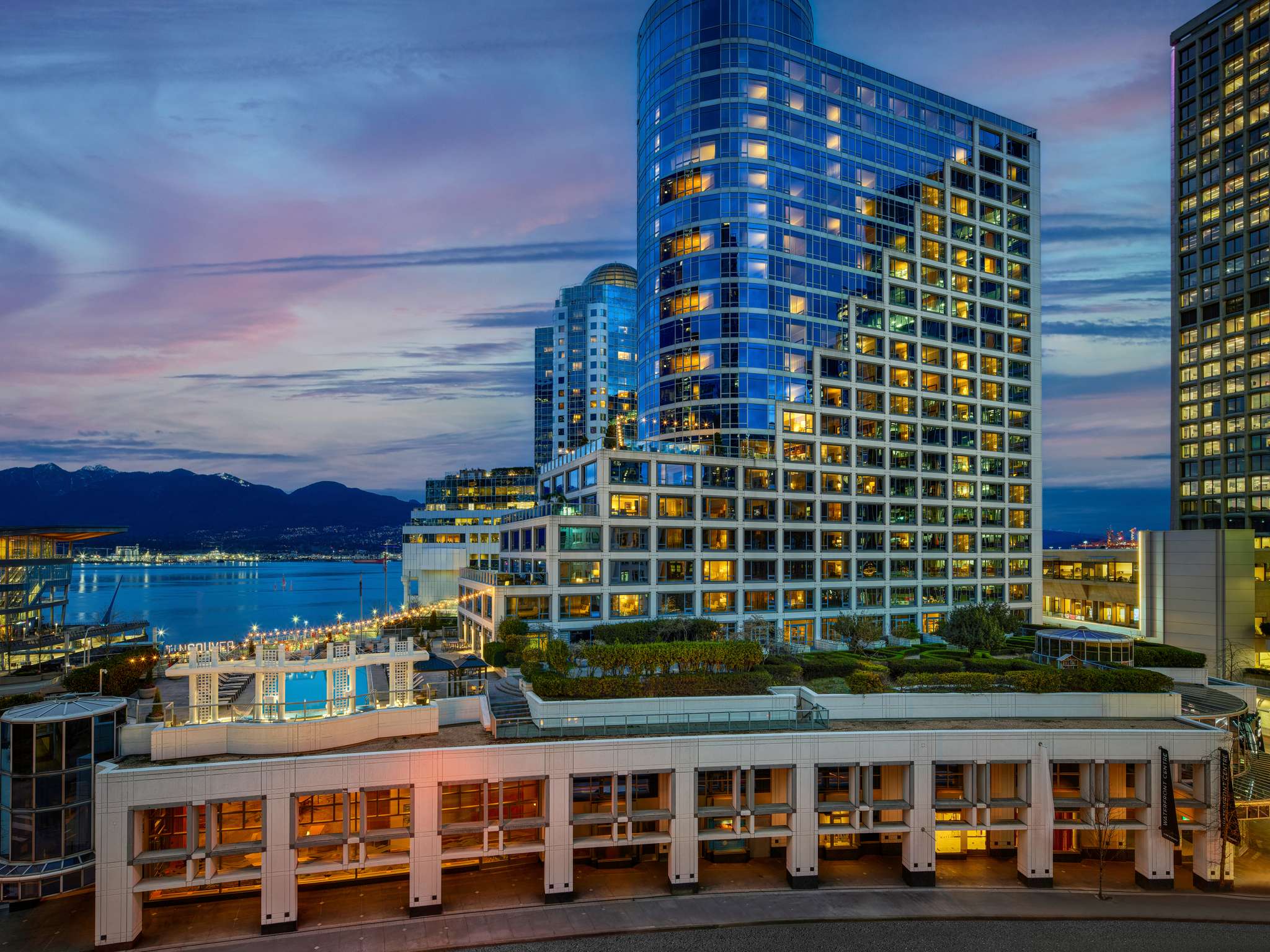 Fairmont Waterfront - 4 star Hotel in Vancouver | ALL - ALL