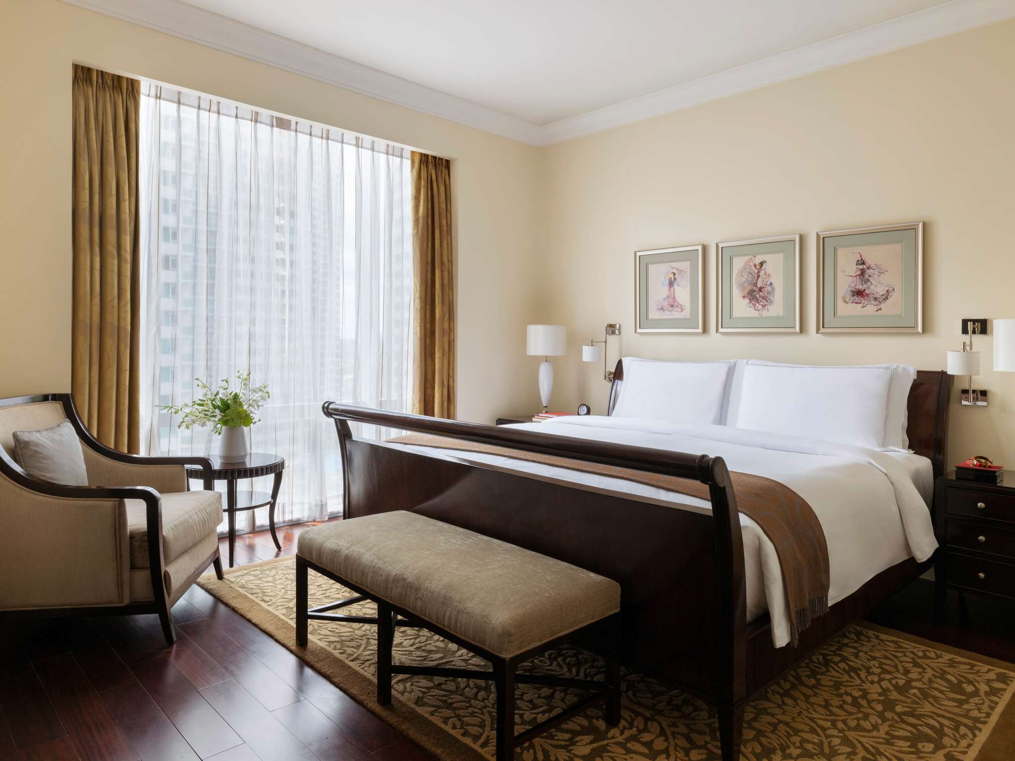 Raffles Makati - Luxury Hotel in Makati | ALL - ALL
