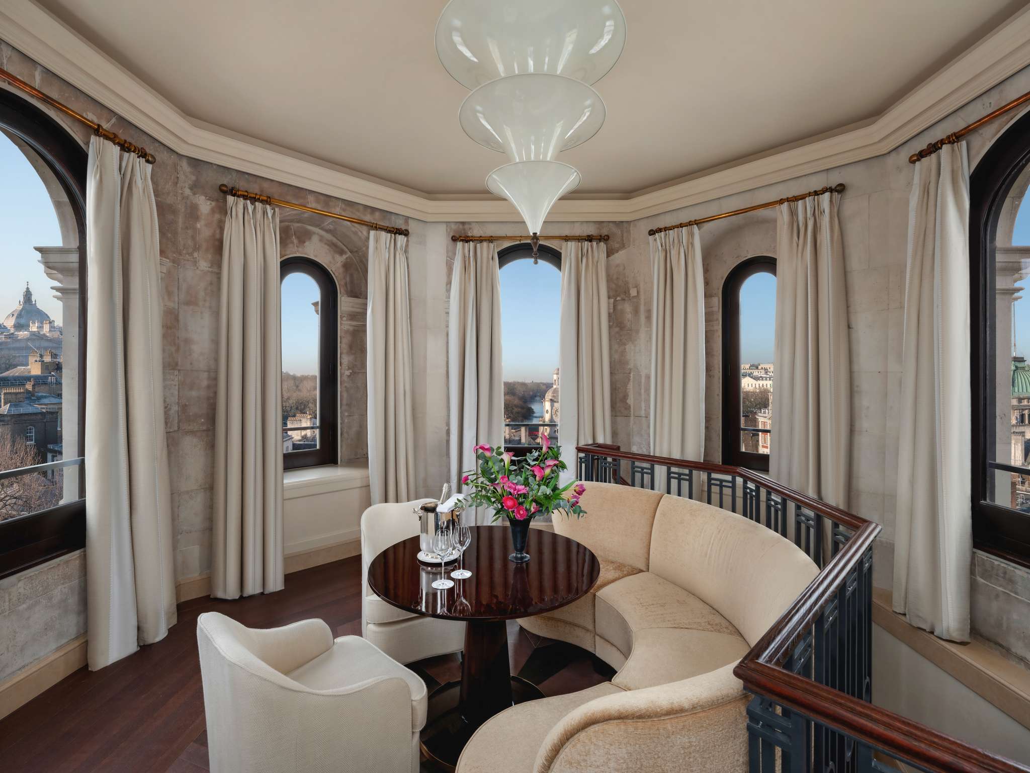 Raffles London at The OWO | Luxury Hotel in London - ALL