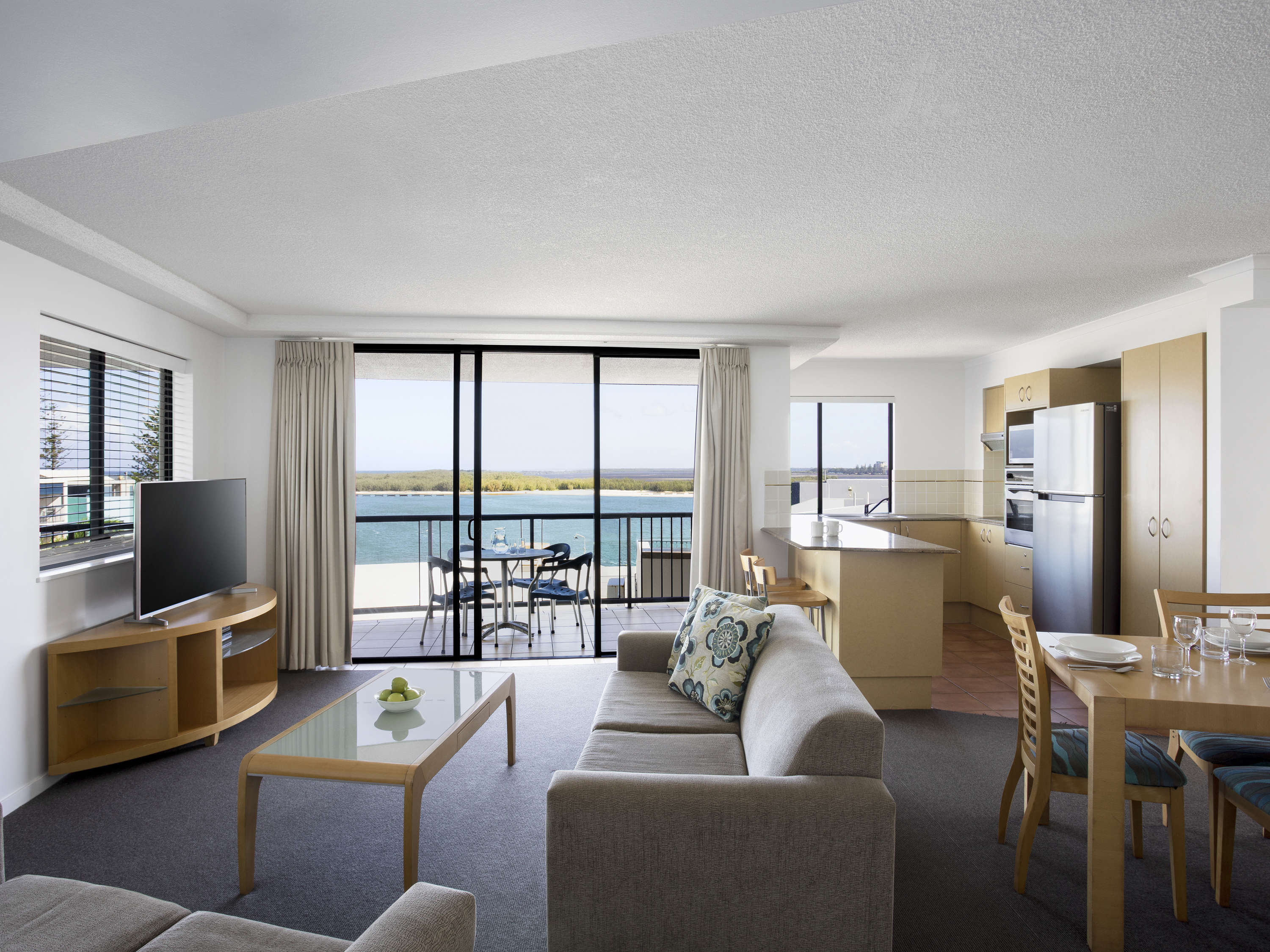 Hotel in Caloundra - BreakFree Grand Pacific Caloundra - ALL
