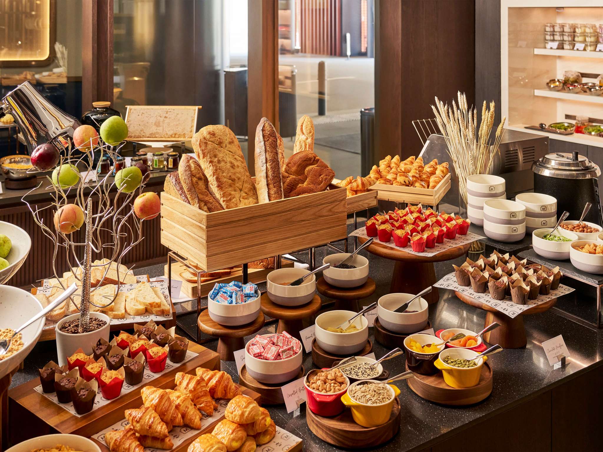 Bold, Modern, Connected. The Pullman Way in Singapore - ALL