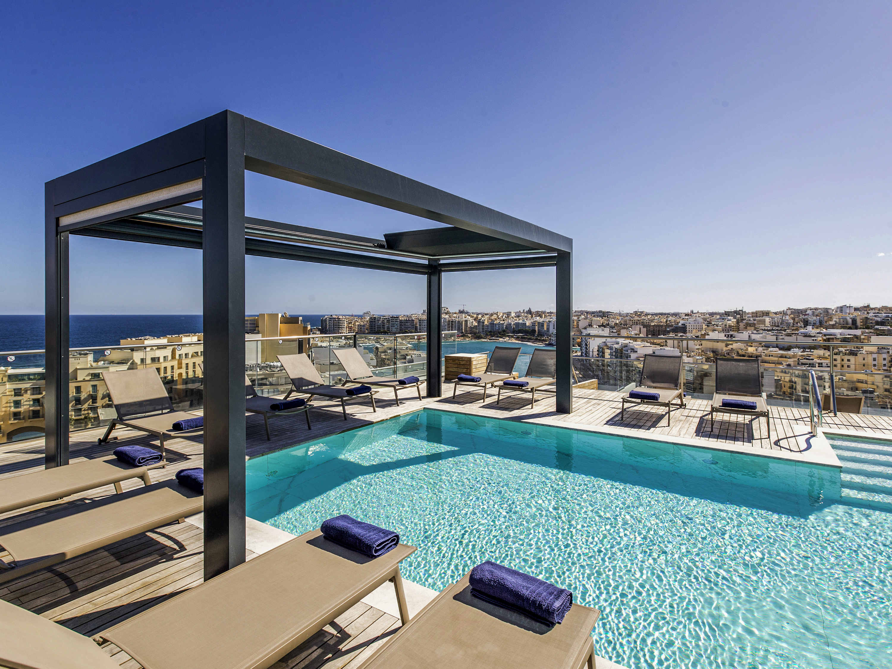 Mercure Hotel in St. Julian's Malta | Central Hotel with Pool - ALL