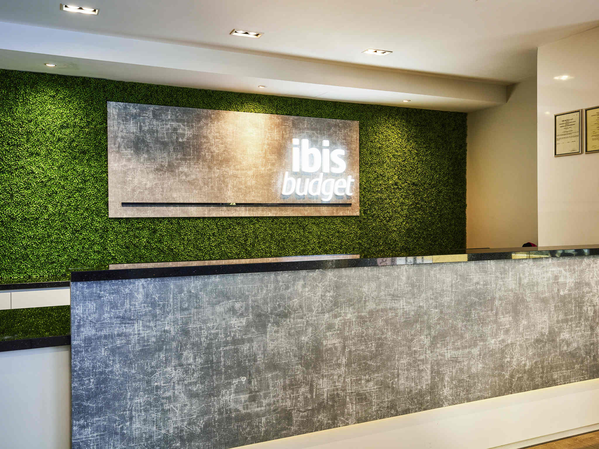 ibis budget Singapore Emerald - ALL