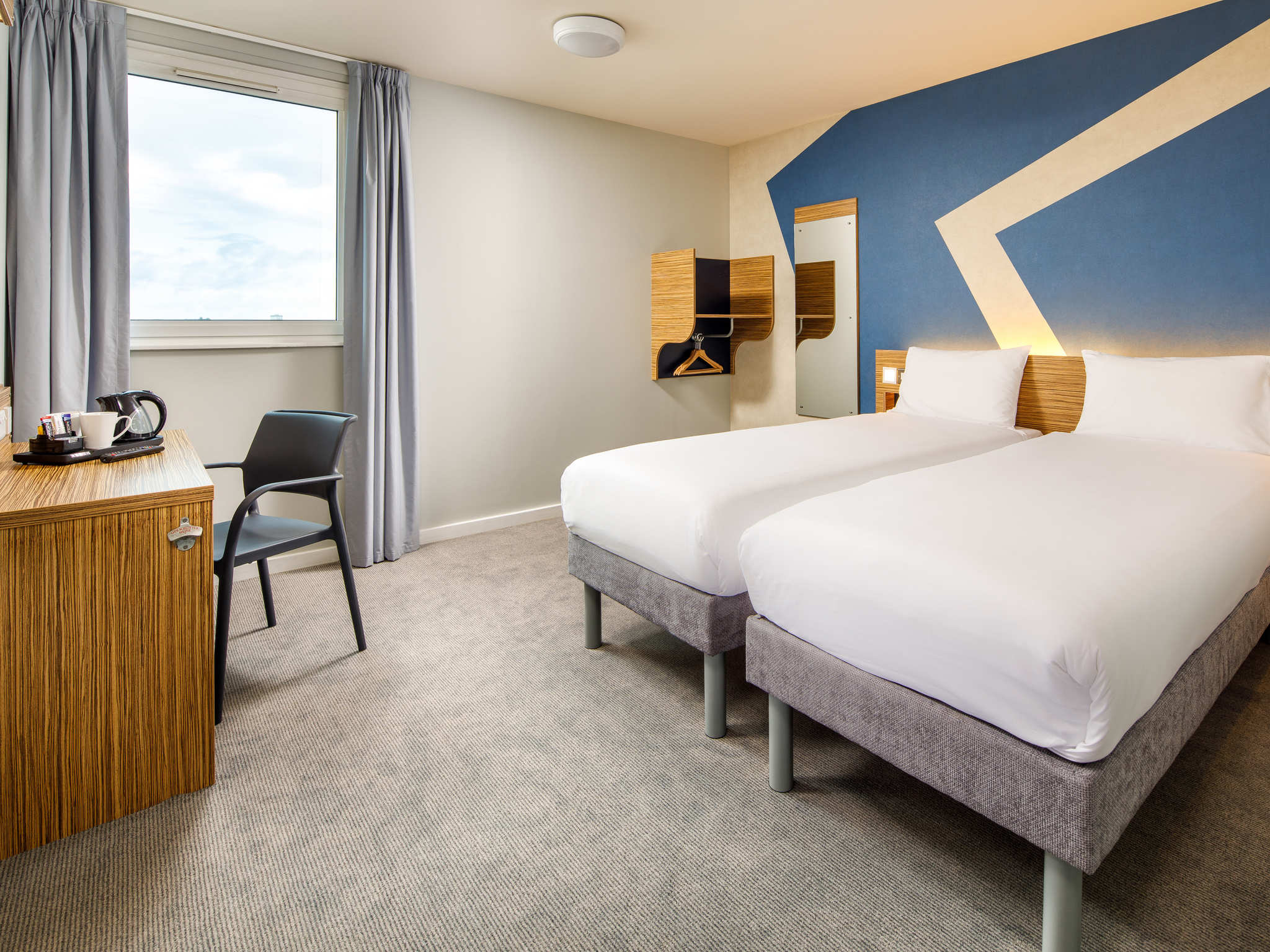 ibis budget London Heathrow Central | Airport Hotel ALL - ALL