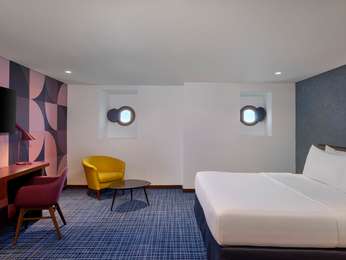 Queen Elizabeth 2 - ALL