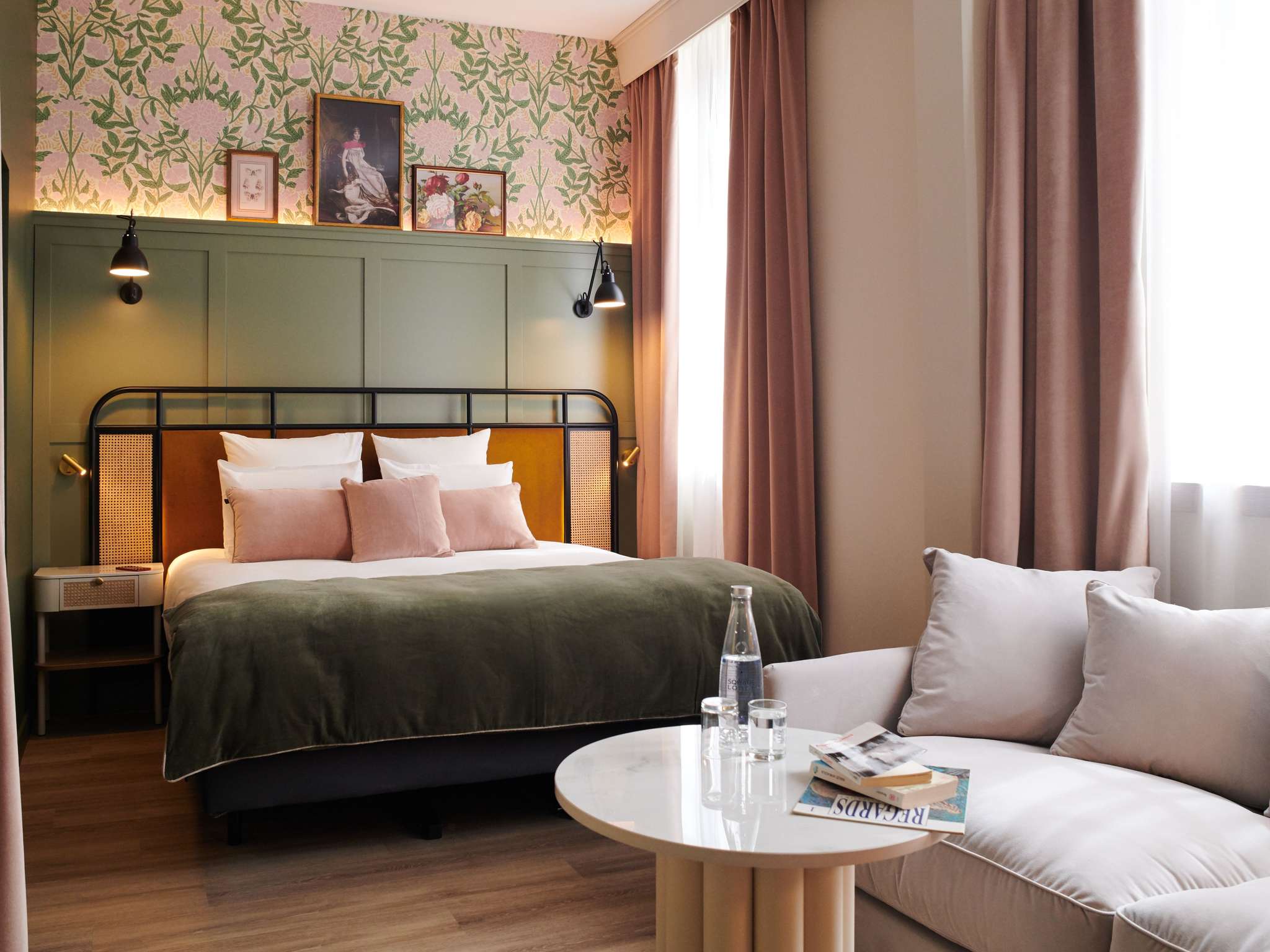 Square Lodge Hotel La Roche sur Yon - Handwritten Collection - ALL