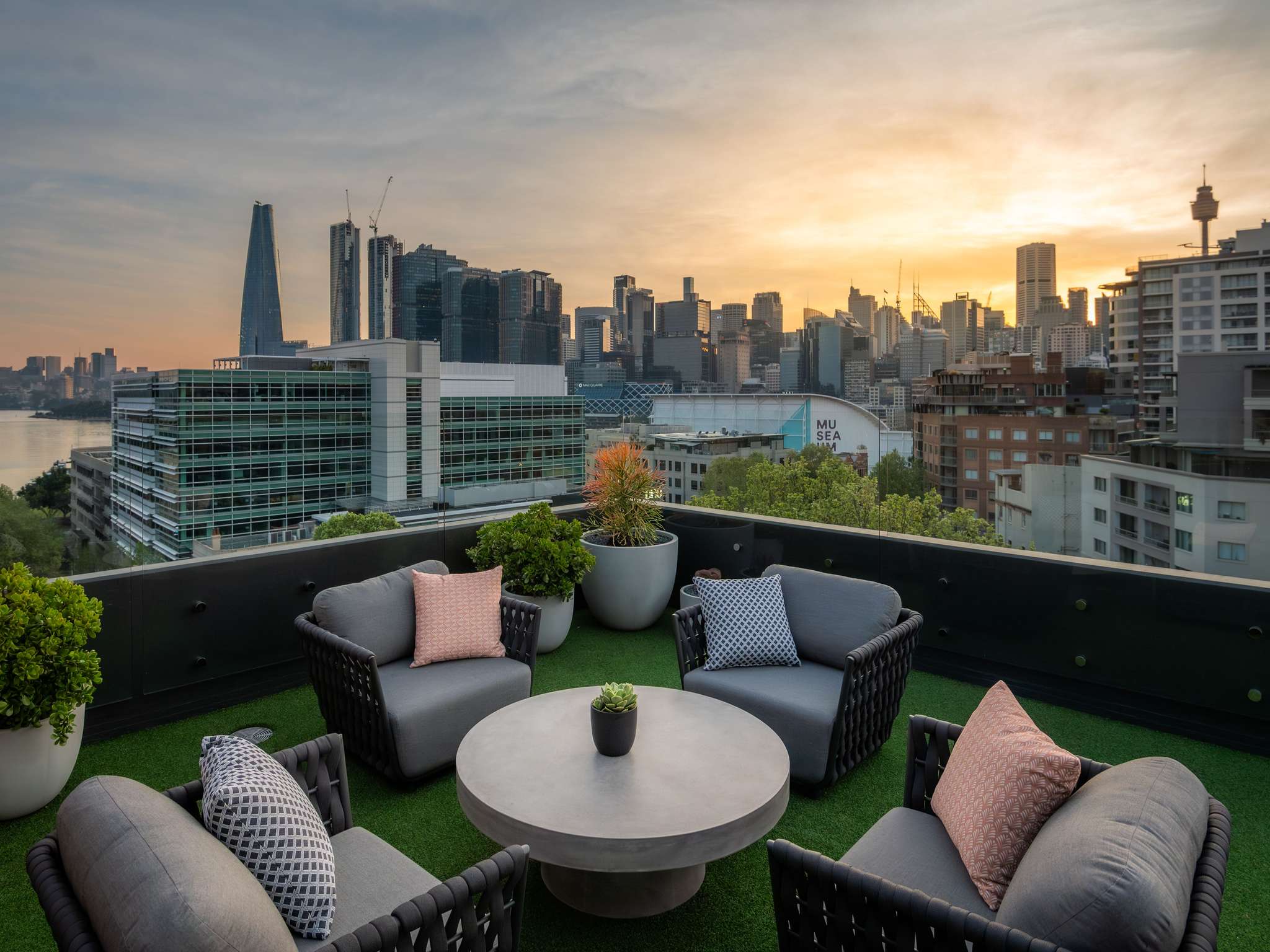 The Sebel Darling Harbour the Pinnacle - ALL